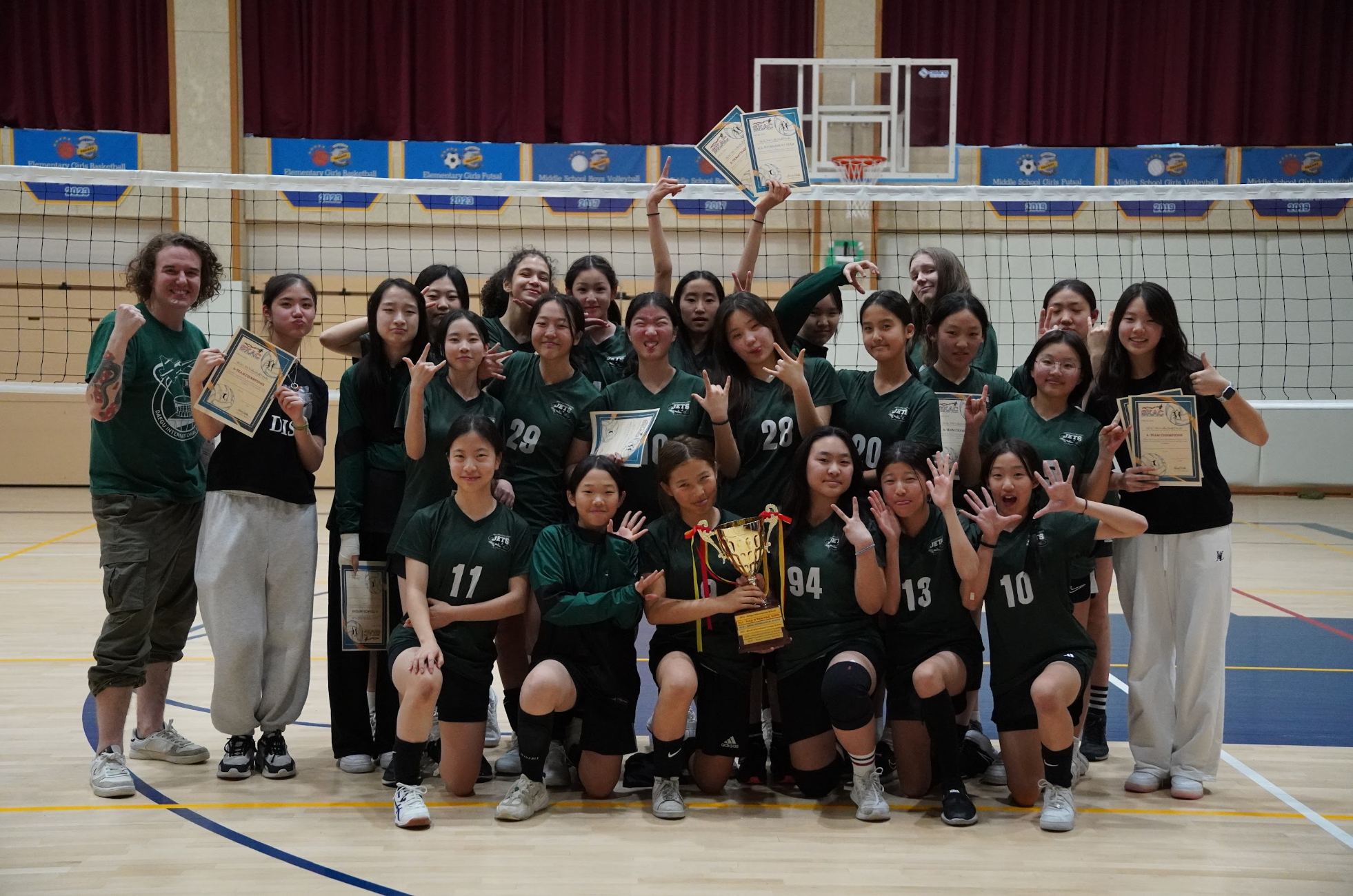 Girls’ varsity volleyball secures SKAC trophy amidst player shifts ...
